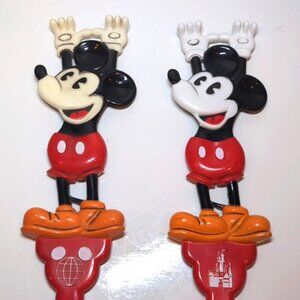 Disney | Other | 97s Disney World Disneyland Back Scratcher Set Of 2 ...